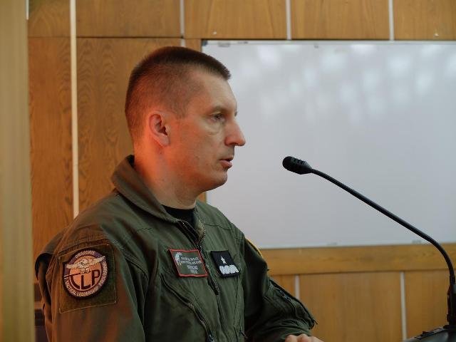 Doroczny kurs szkoleniowo-metodyczny dowódczej kadry lotnictwa Sił ...