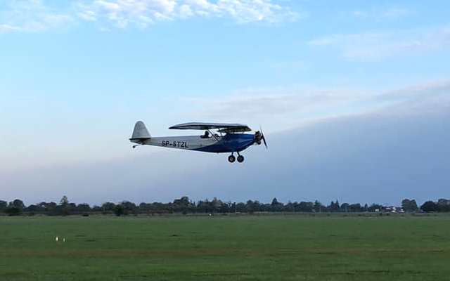 Nowo zbudowany samolot TZL RWD-8 wzbił się w niebo | dlapilota.pl