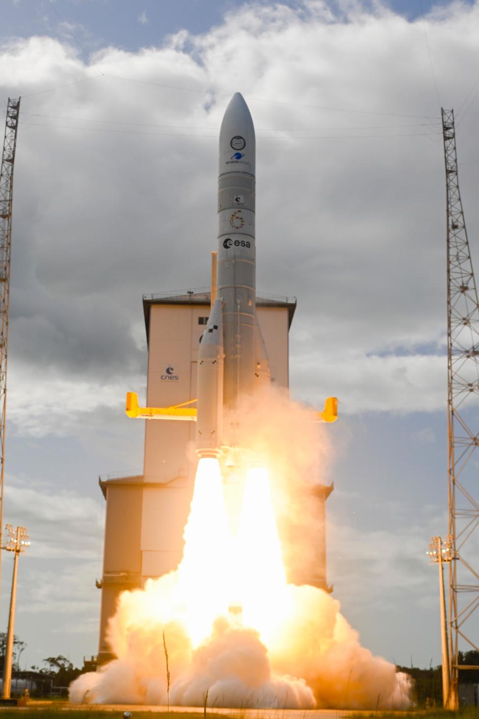 Udany pierwszy start rakiety Ariane 6 mimo usterki | dlapilota.pl