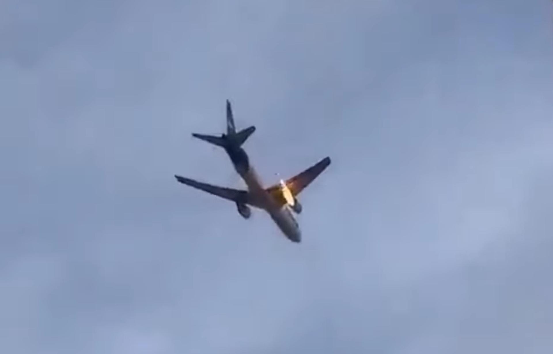 Pożar silnika B763 Fedex po bird strike | dlapilota.pl